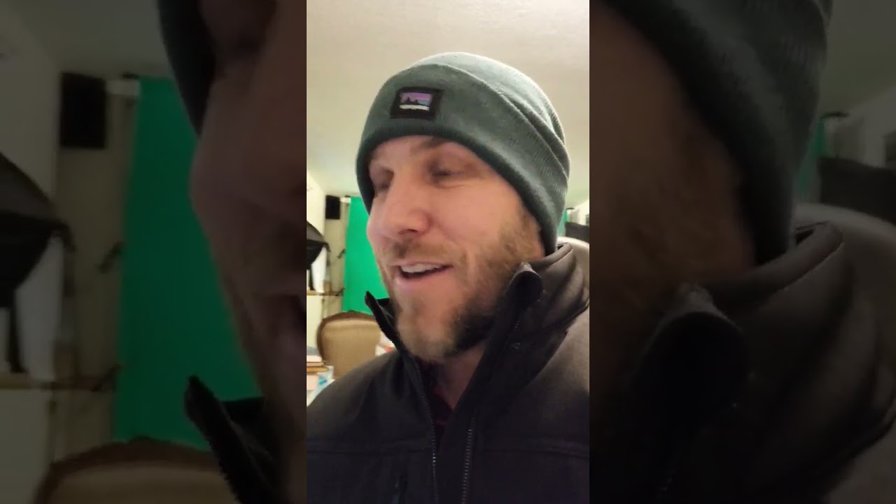 Why is there a grip on that lightning bolt logo? - The BATTLEFRONT