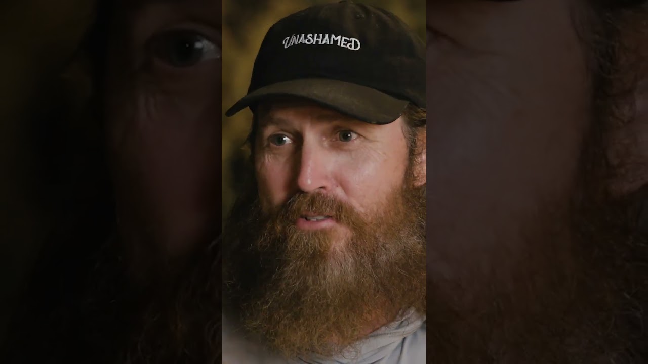 Phil Robertson Did NOT Like Young Jase’s Outfit - The BATTLEFRONT