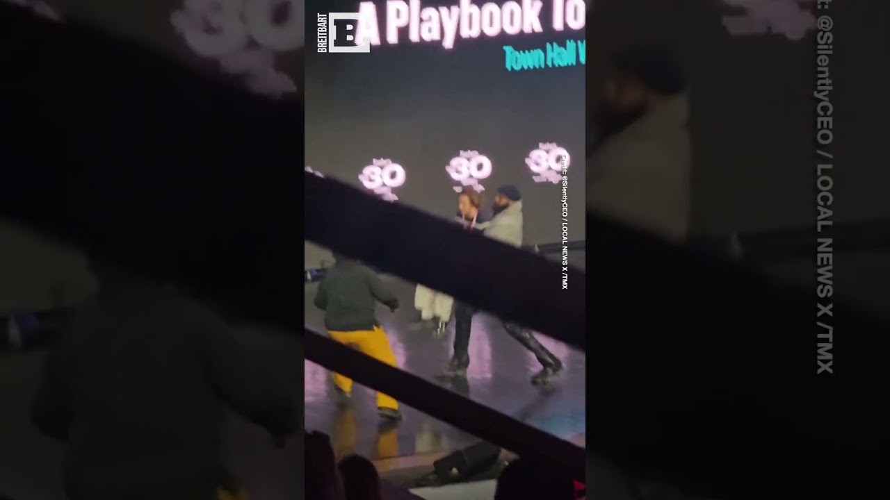 SECURITY! Fan Rushes Rapper Machine Gun Kelly on Stage at Event, Gets ...